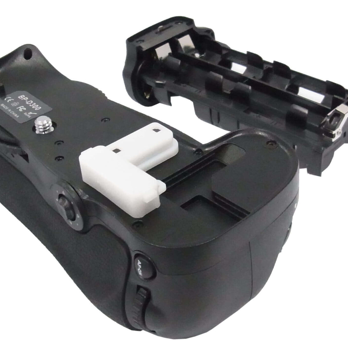 Nikon, D300, D700, D900 replacement battery grip – Canadianbatteries.com